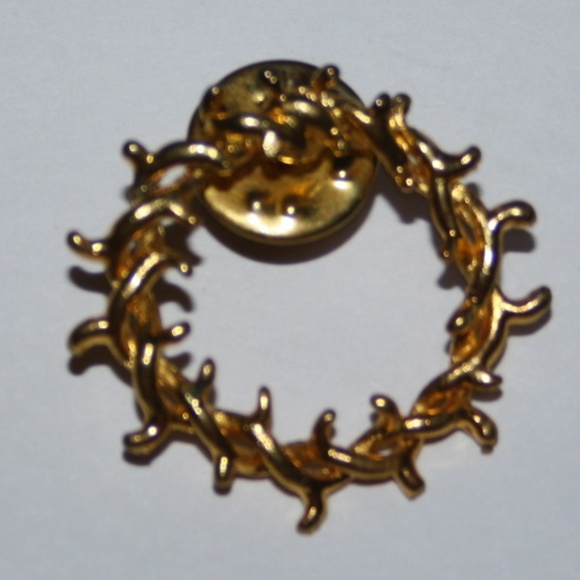 Vintage | Jewelry | Vintage Gold Wreath Pin | Poshmark